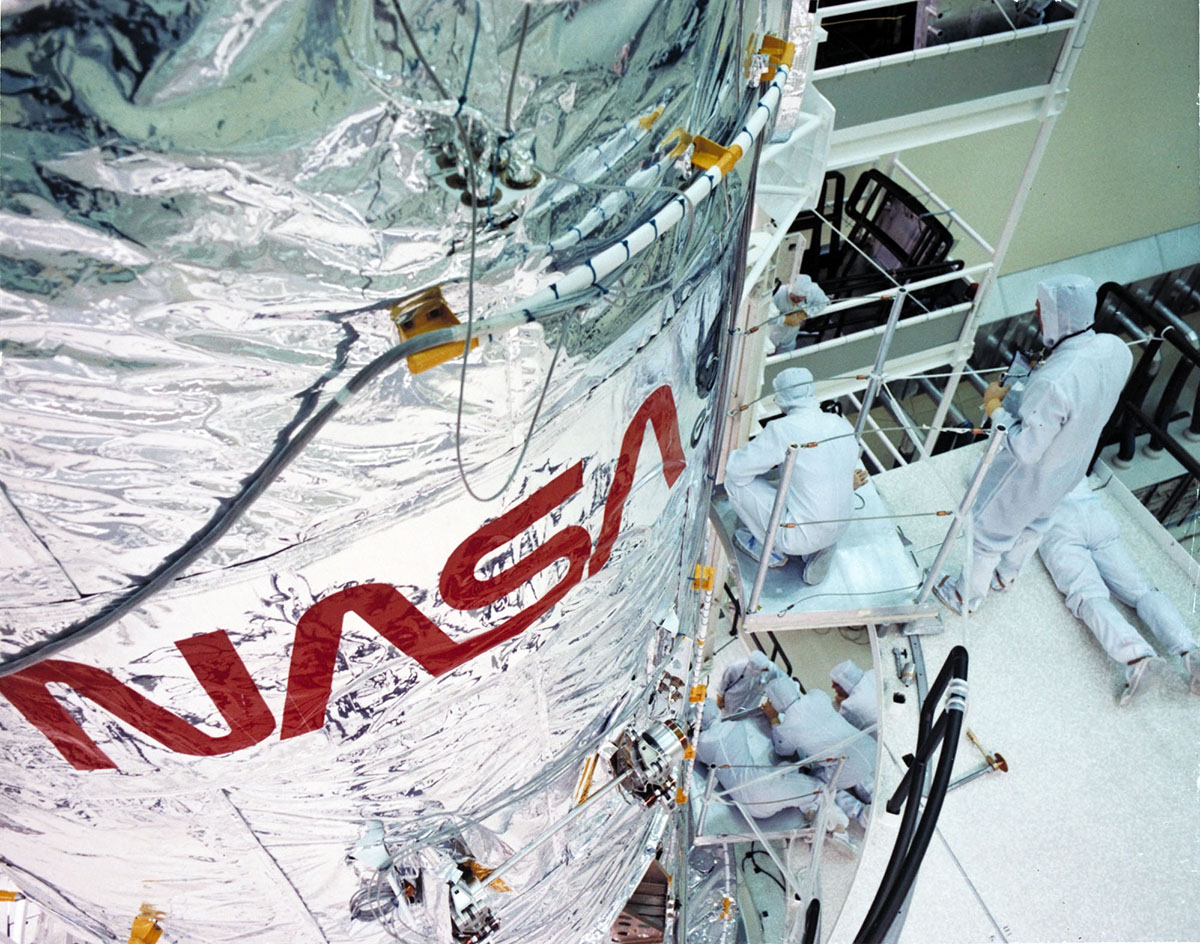 How the NASA worm logo was designed - Creative Review